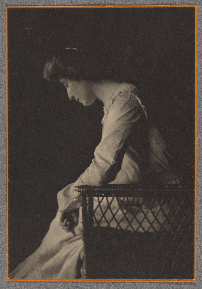 [Portrait de Mercedes de Cordoba] | Joseph Turner Keiley