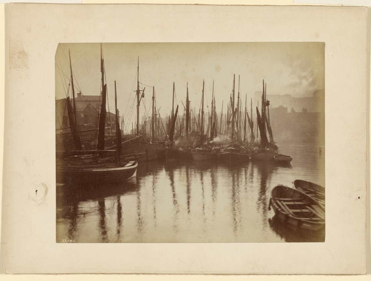 [Port de Whitby] | Frank Meadow Sutcliffe | Estampe d'art