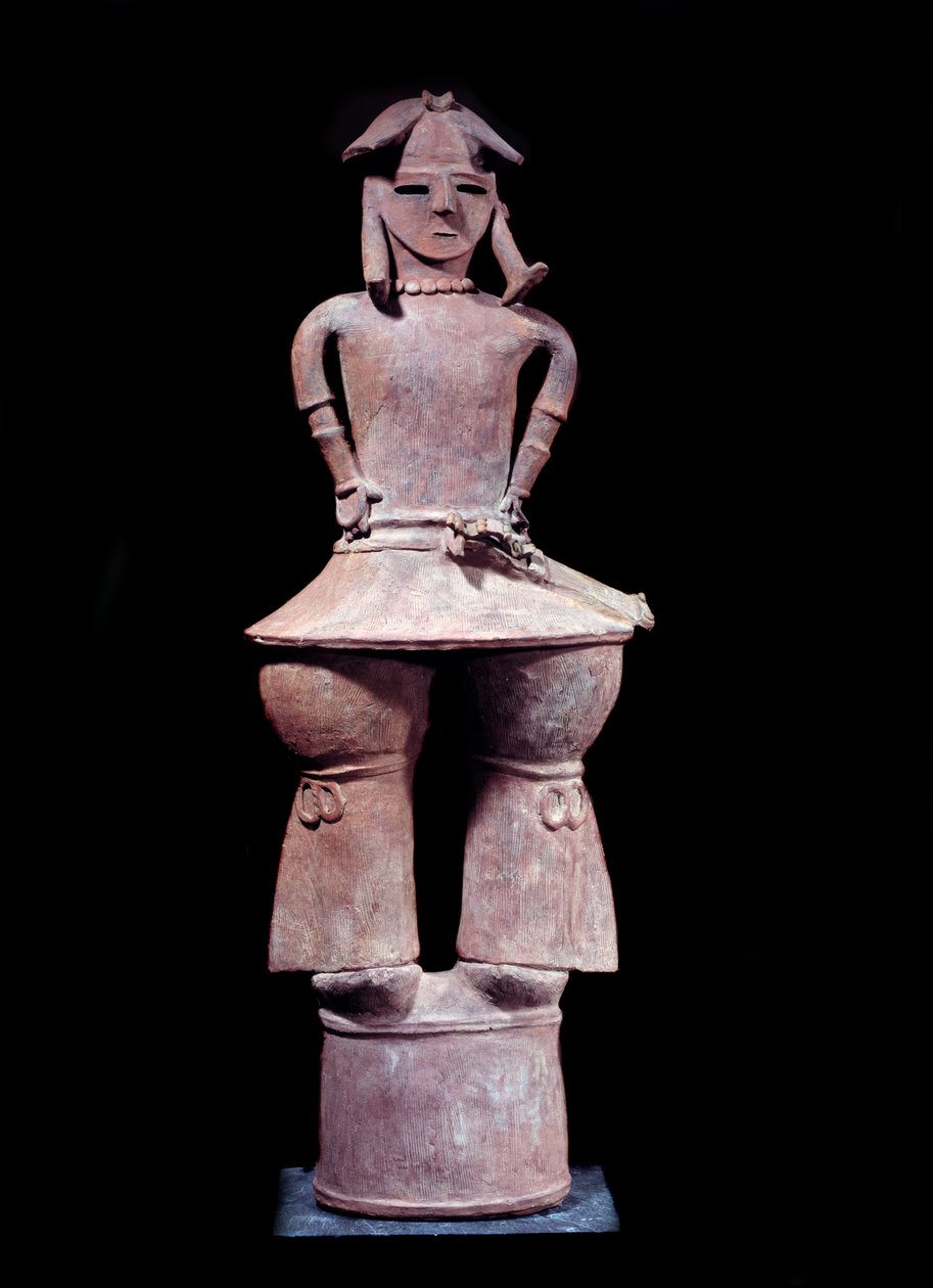Art japonais : haniwa (statuette funéraire) d'un guerrier avec un ...