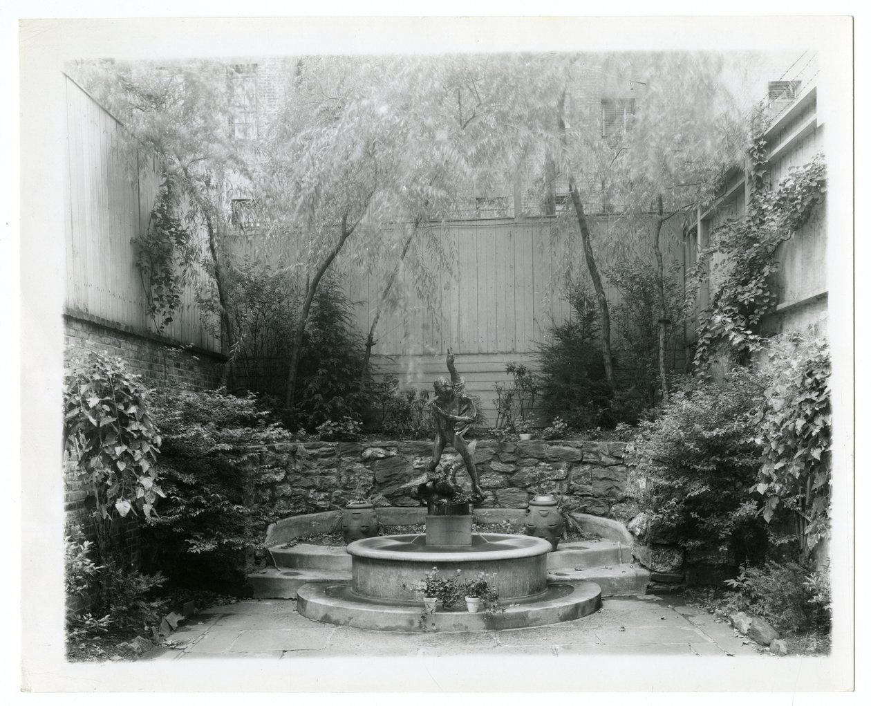 fontaine de jardin, c.1905-40 | Jessie Tarbox Beals