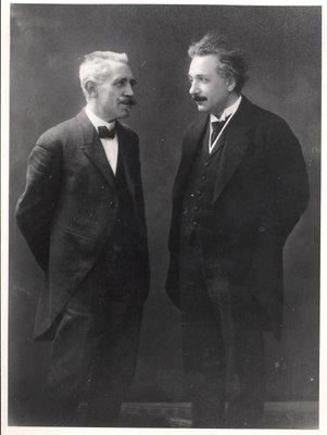 Paul Langevin et Albert Einstein | Unknown photographer